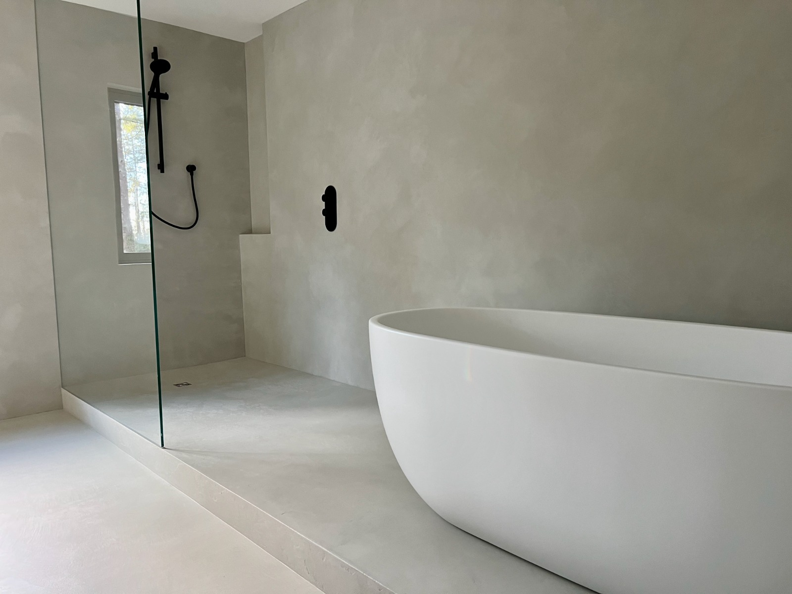 Microcement in Canada and USA | Durable Microcement for Bathrooms & Flooring | Cadoro Plaster ...